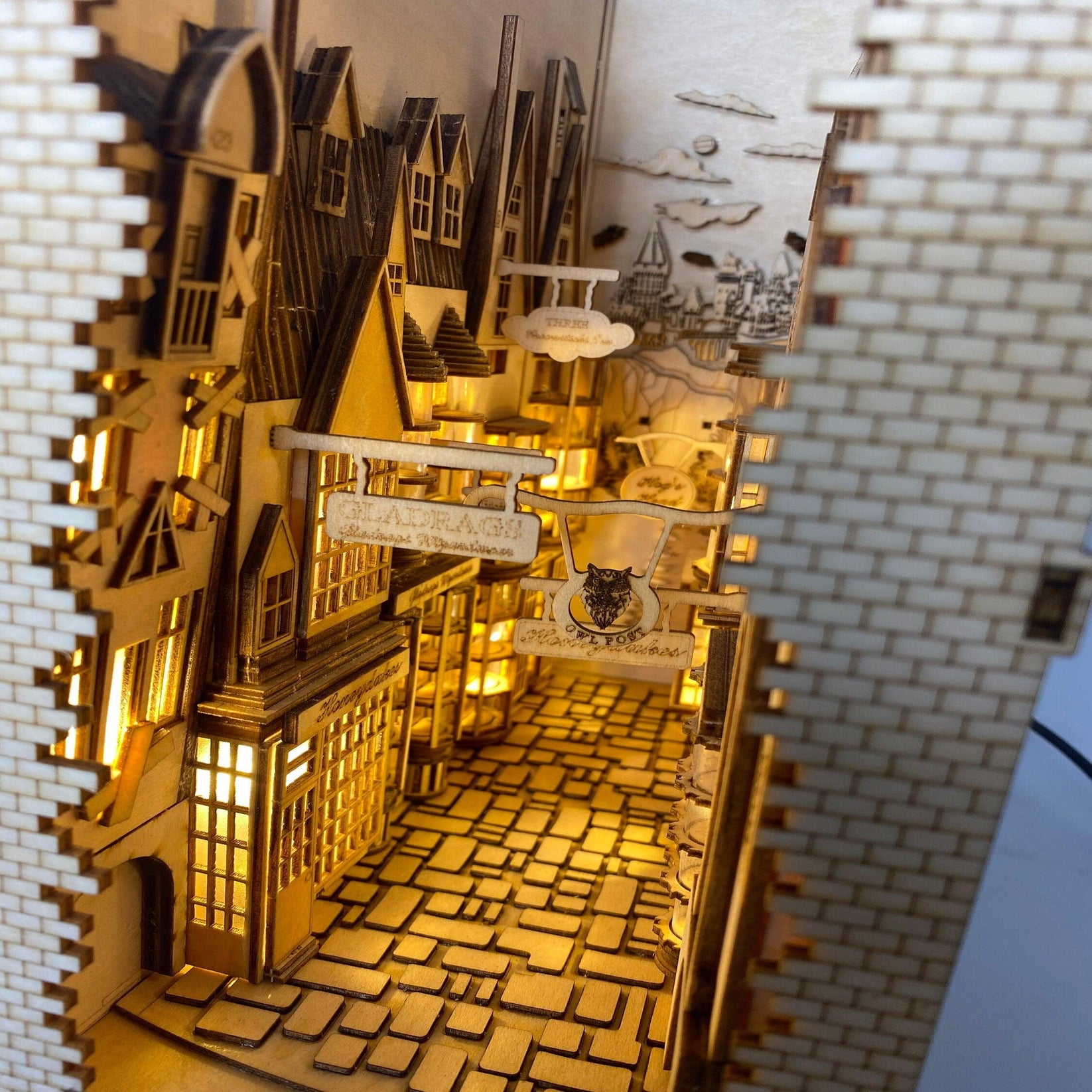 DIY Book Nook - Hogsmade Village Book Nook - DIY Magic Book Nook ...